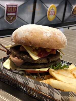 Dog And Parrot Tavern, Robina - 2 Scottsdale Drive - Menu and Prices