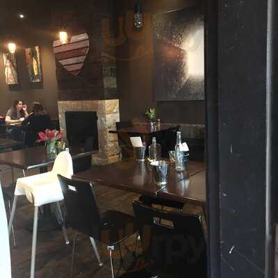 The Bunker Cafe Bar Restaurant - Springwood, Springwood - 150 Macquarie ...