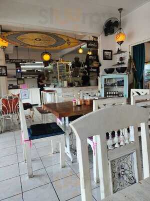 Dd Kin Tiew in Sanur - Menu, Reviews, Photos