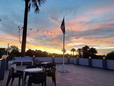 Belvedere Bar Restaurant, Siquijor - Brgy. Solangon, Purok liway way B ...