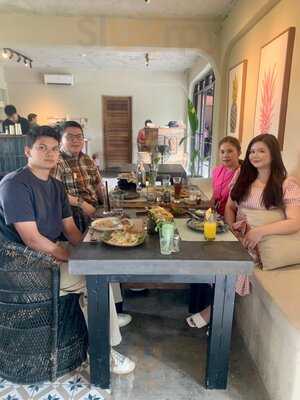 Pina Kitchen & Coffee, Angeles City - Purok 2 - Menu and Prices