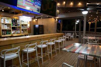 De Varona, Guaynabo - Calle De Varona #6 - Menú y Precios