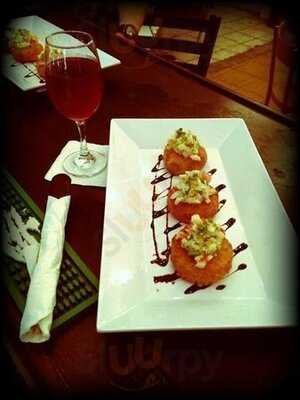 El Revolu, Caribbean - En El 25 Papl - Menú y Precios